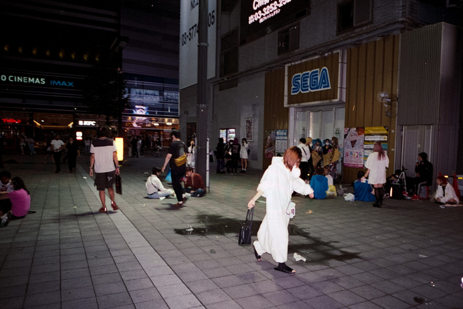 Hidden side of Tokyo: TOYOKO KIDS – Runaway Teens in Kabukicho｜NUTS.TOKYO